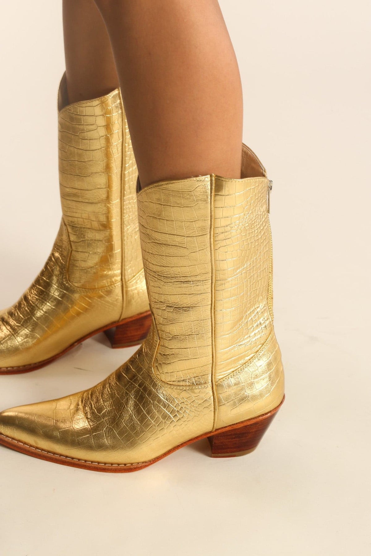 GOLDEN LEATHER WESTERN BOOTS SALA, hand made - MOMO NEW YORK - su...